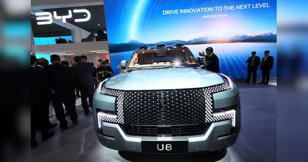 Rectangular steering wheels and floating cars highlight Paris Auto Show ...