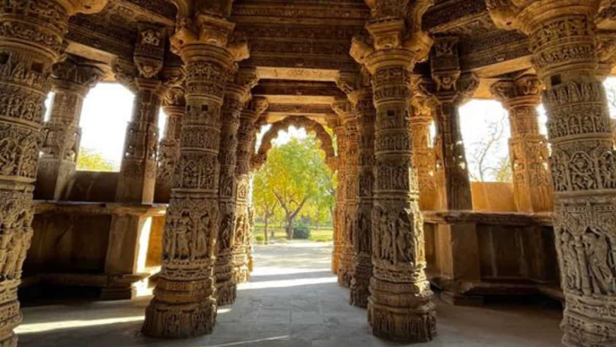 Pakistan allocates PKR 10 million for Baoli Sahib Hindu temple ...