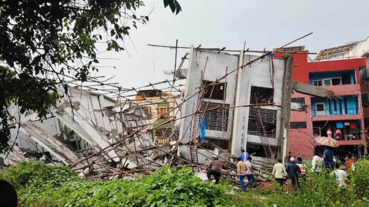Bengaluru building collapse: Seven dead, five hospitalised | Video ...