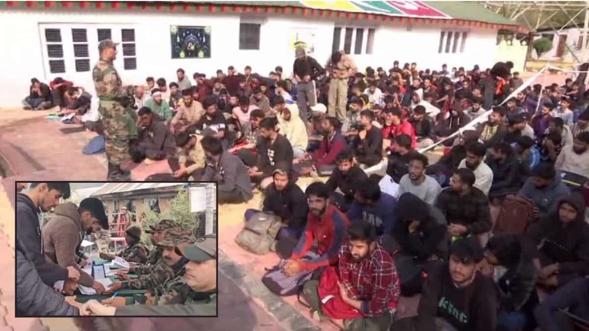 Thousands turn up at recruitment rallies, Kashmiri youth dream of ...