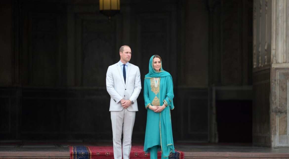 Kate Middleton stuns in turquoise-coloured traditional wear as she ...