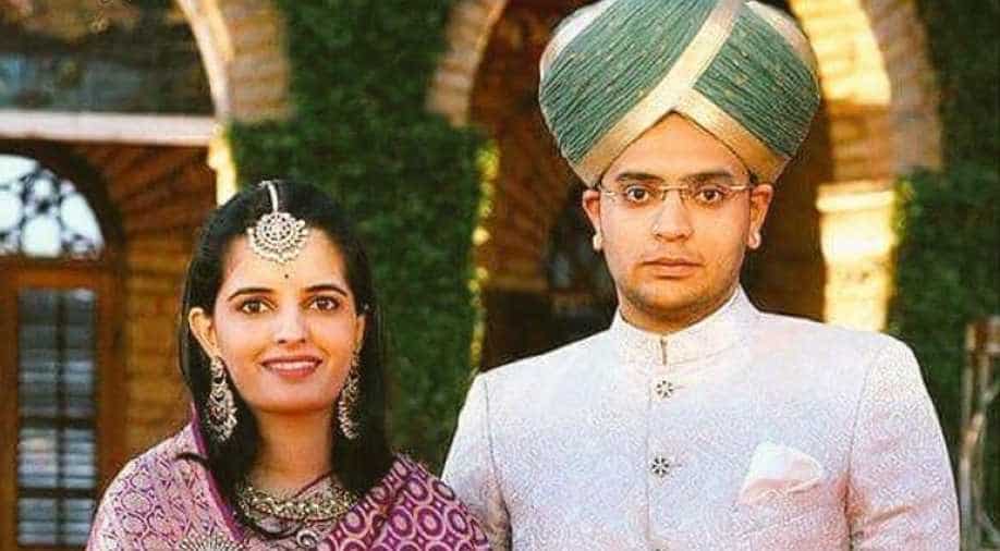 Mysore's Wadiyar royal dynasty welcomes baby boy - India News