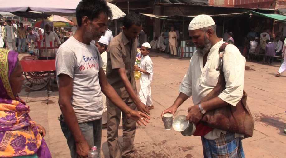 Bhishtis: The traditional water carriers of India - News