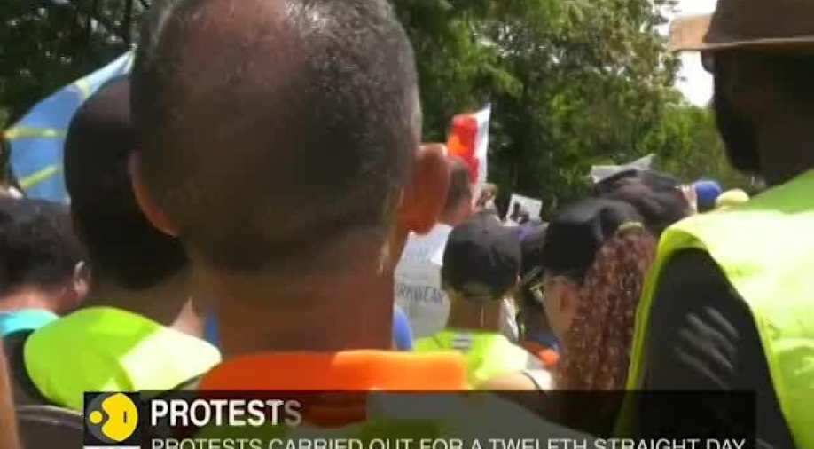 "Yellow vest" protests spread to Reunion island - World News