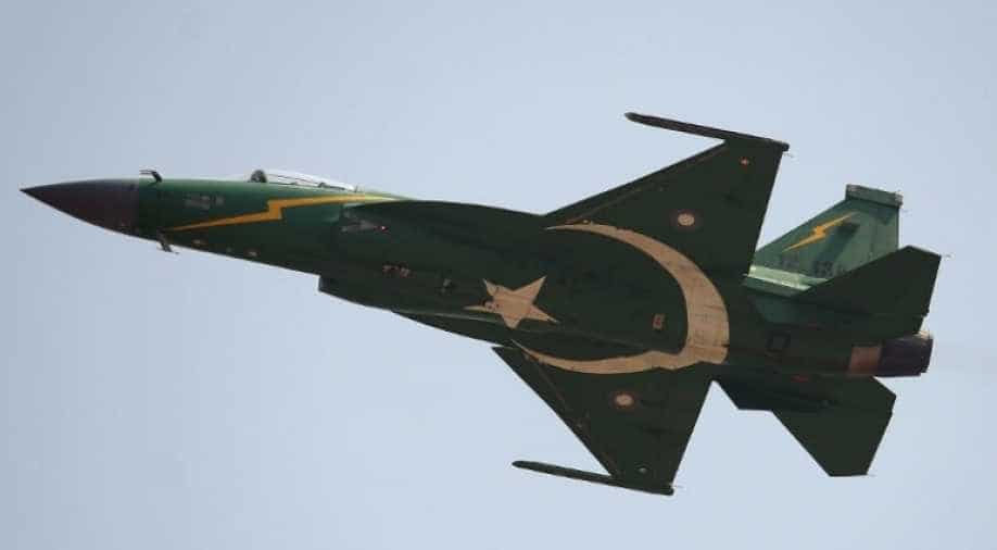 Pakistan test-fires 'smart weapon' for PAF's JF-17 Thunder fighter jet ...