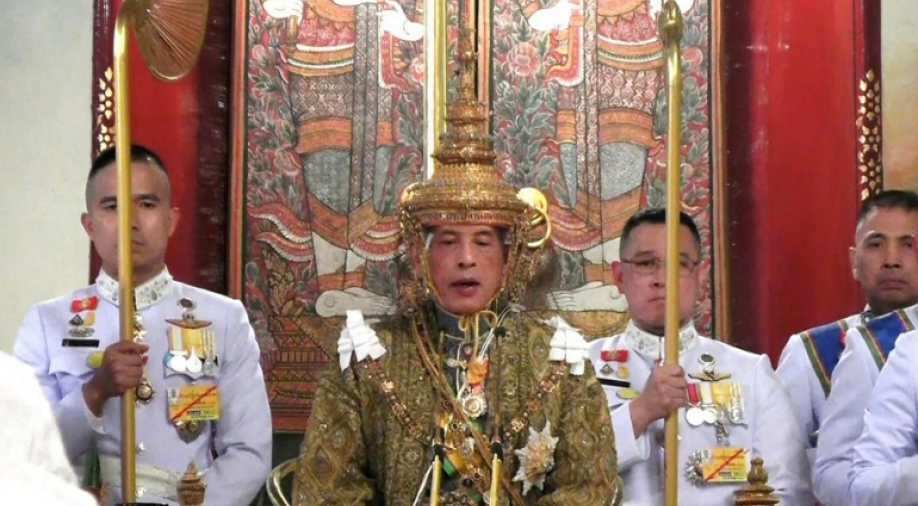 In ceremony laced with Hindu and Buddhist rituals, Thailand crowns King ...