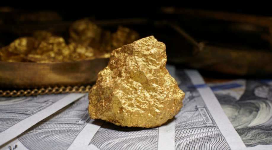 Gold tops $2000 for the first time in history of U.S | U.S Markets ...