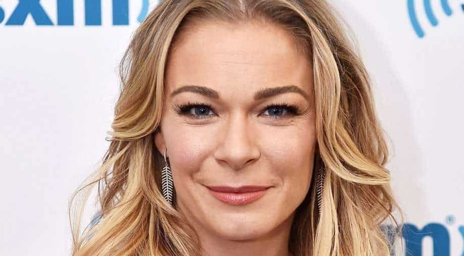 Country singer LeAnn Rimes turns to chants to relieve pandemic blues ...