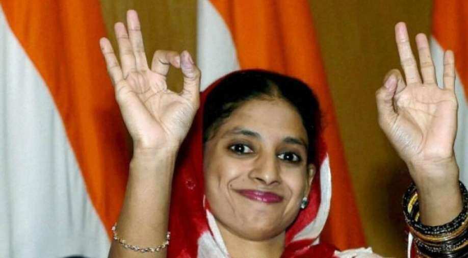 Five years after the return from Pakistan, Geeta searches for a family ...