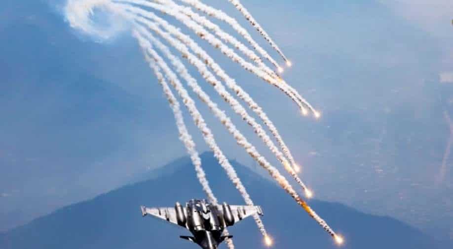 Ahead of Air Force Day, IAF displays Rafale's Scalp stealth cruise ...