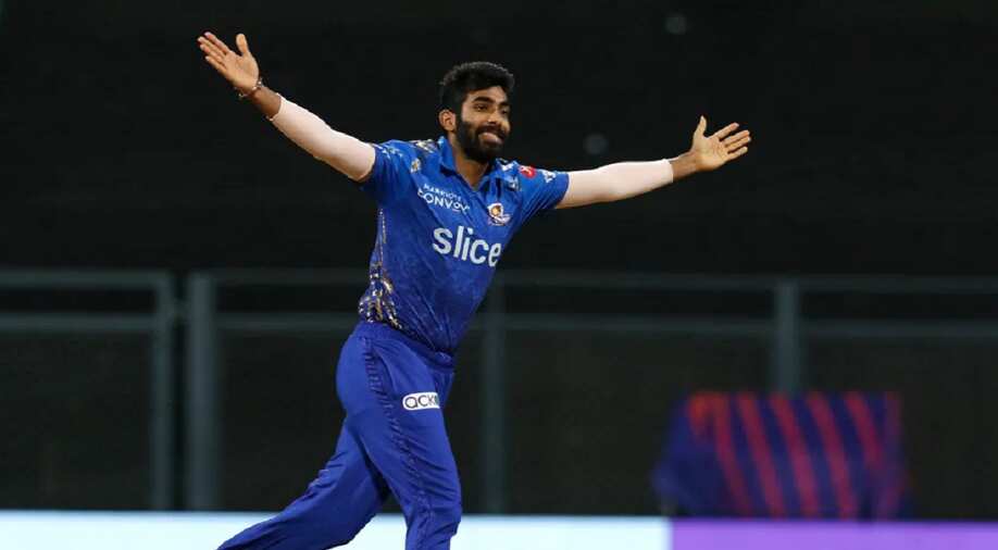 Jasprit Bumrah torments Delhi Capitals, becomes 1st Indian to achieve ...