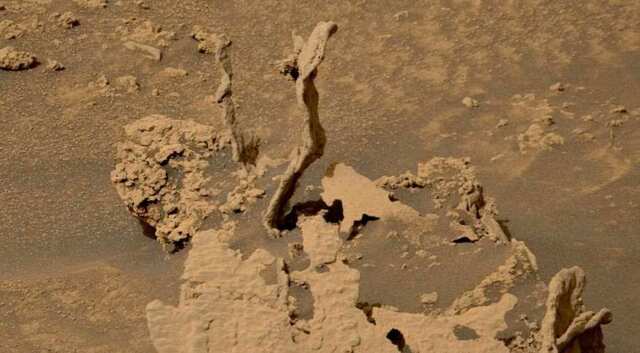 Watch: NASA’s Curiosity rover clicks picture of bizarre, amazing rock ...