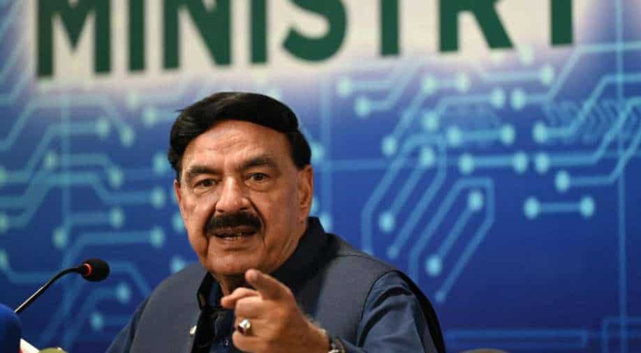 Netizens in splits over former Pak minister Sheikh Rasheed Ahmad’s spit ...