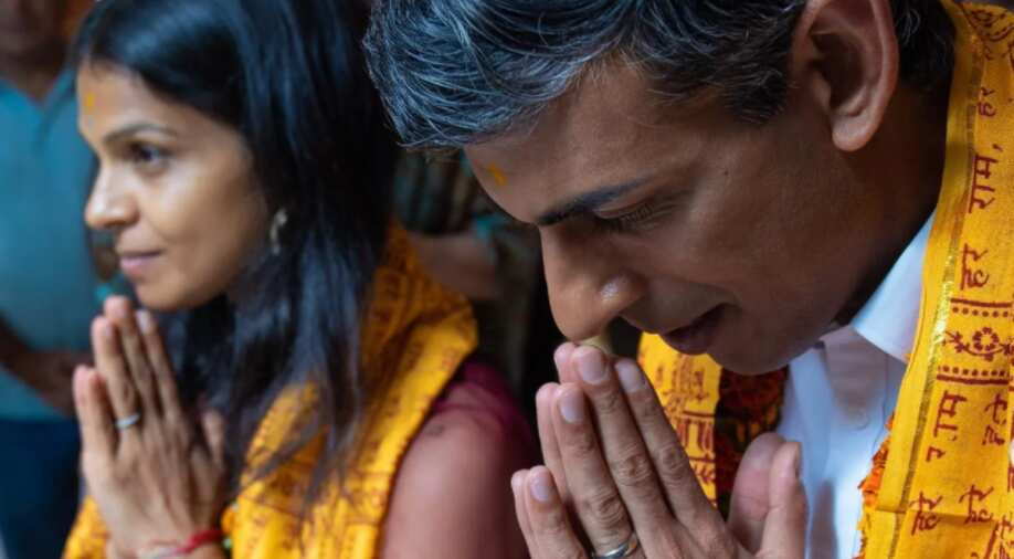 In pics | British PM hopeful Rishi Sunak visits Krishna temple with ...