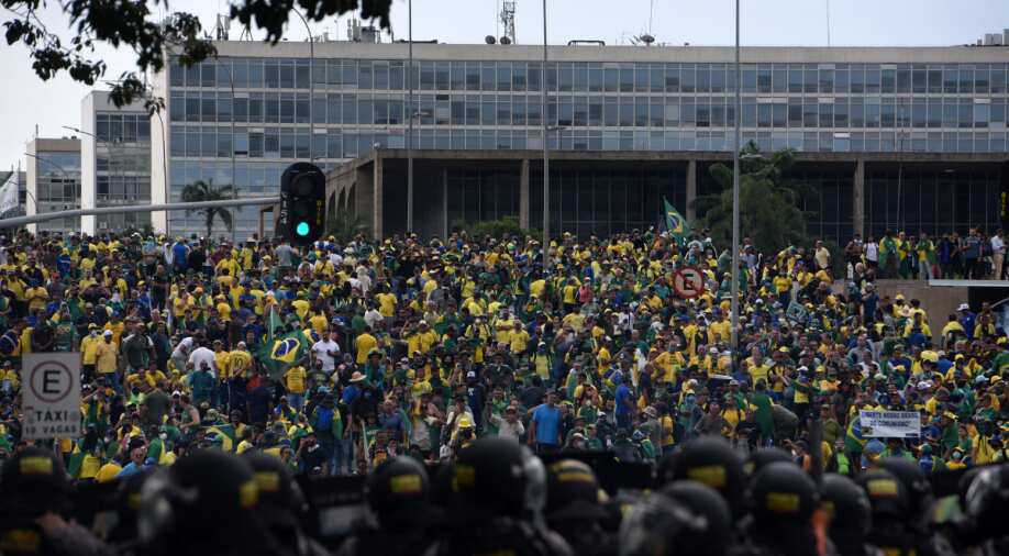 In pictures | A 'sad day' for Brazil as rioters storm government ...