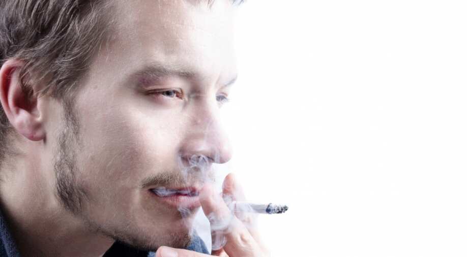 Mexico tightens ban on public smoking and tobacco advertising - World News