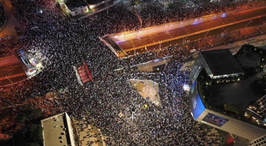 Aerial view shows powerful images from the protests against Benjamin ...