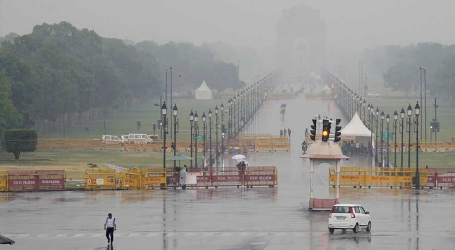 Delhi weather update: Thunderstorms with light rain in capital for next two days | More details ...