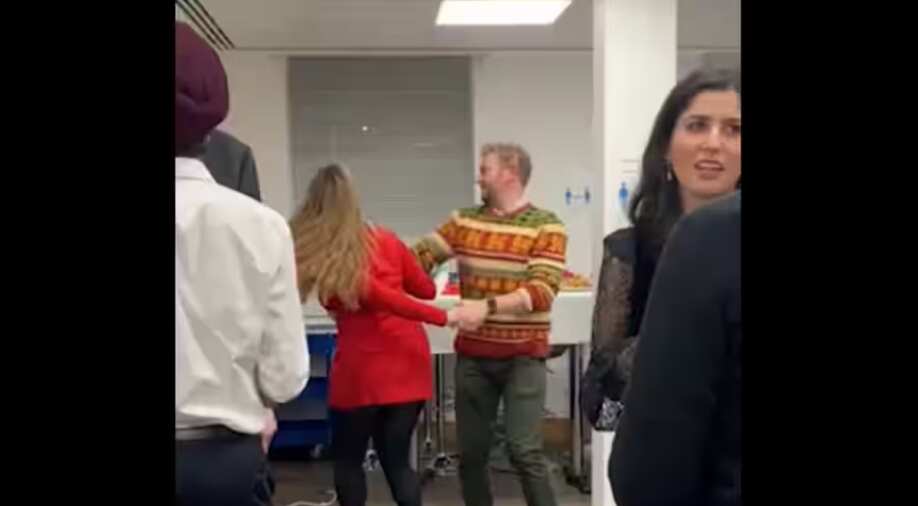 UK: Tory members were called for ‘Jingle and Mingle’ party during Covid ...