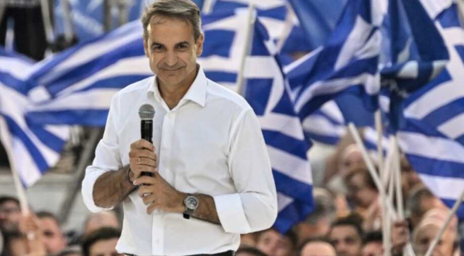 Greek elections: Mitsotakis's conservatives on track for decisive ...