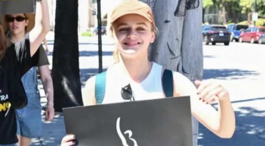 SAG-AFTRA strike: Mark Ruffalo, Joey King and other stars protest on ...