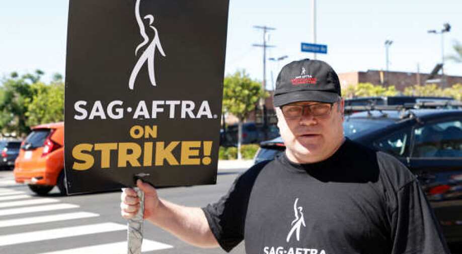 SAG-AFTRA strike: Mark Ruffalo, Joey King and other stars protest on ...