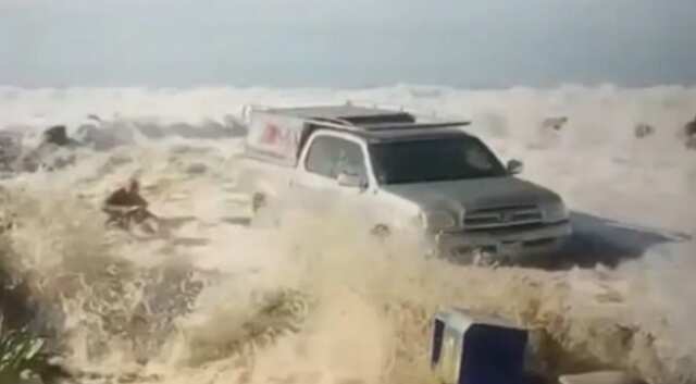 Wild wild wave! Beachgoers swept away by massive wave off California ...