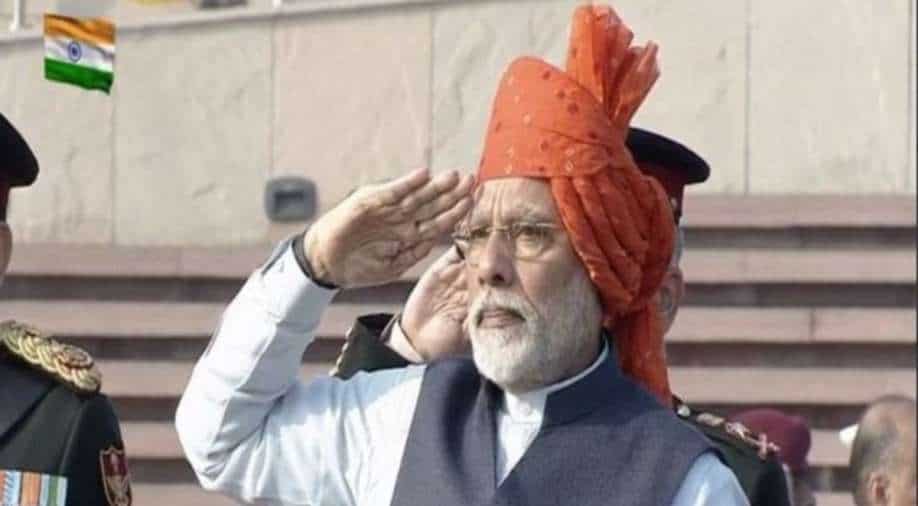 In Pics | Indian PM Modi's Republic Day turban tradition over the years ...
